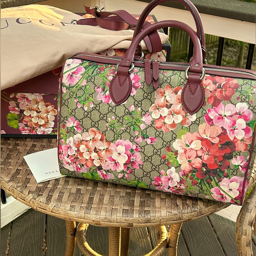 100% Authentic Gucci Supreme Large Bloom Boston Shoul… - Gem